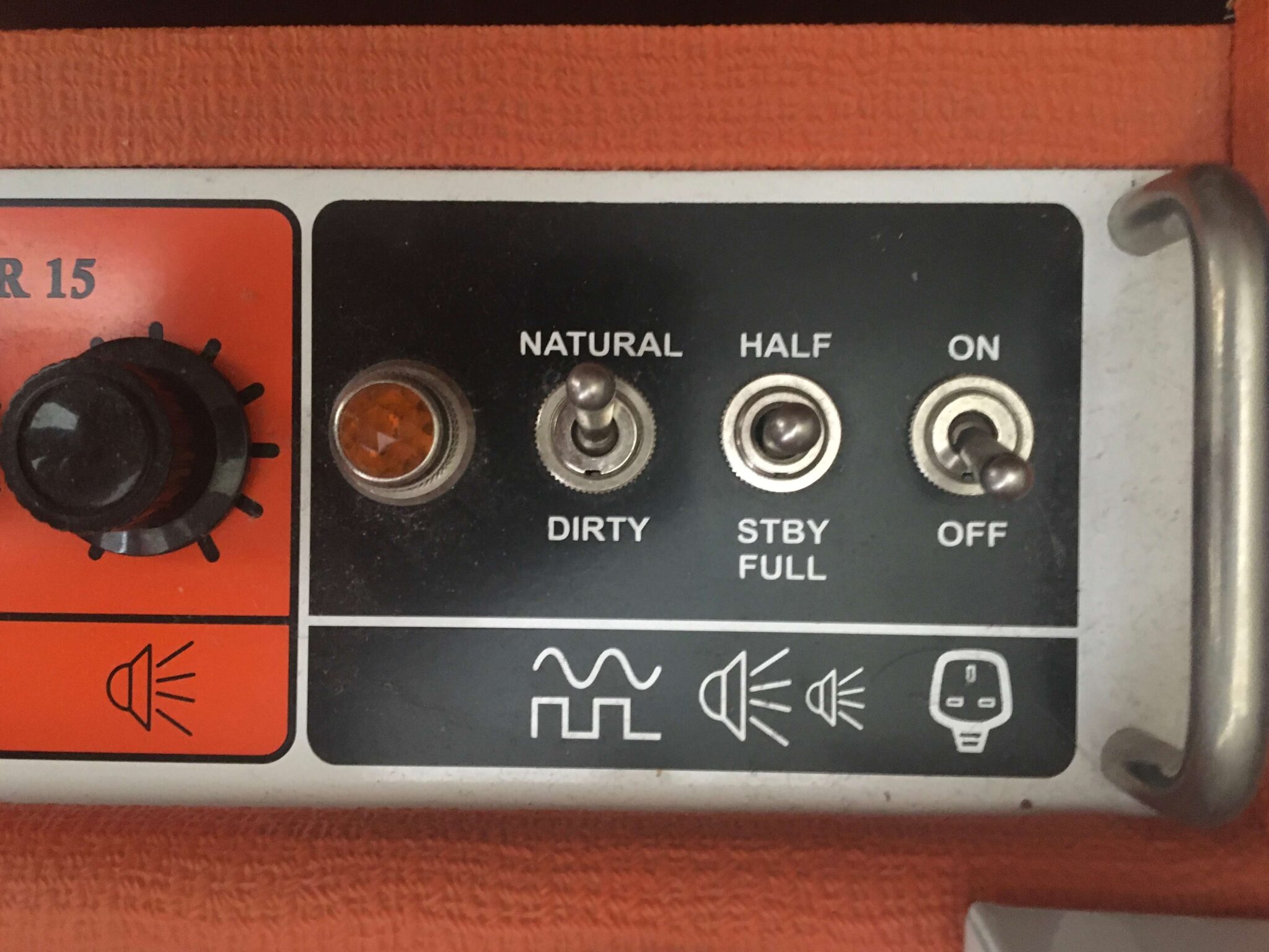 Orange Rocker 15 Review: The Ultimate Bedroom Amp? - Guitar Inside Out