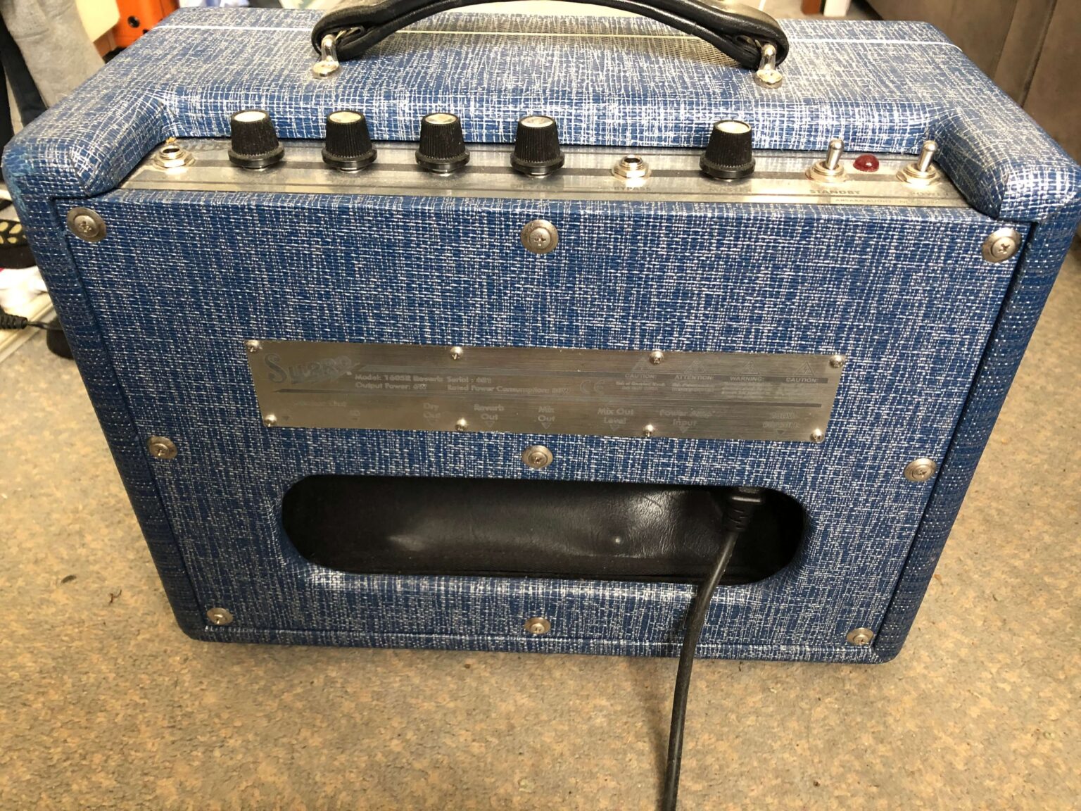 Supro 1605R / 64 Reverb Review: Vintage Tone in a Modern Package ...